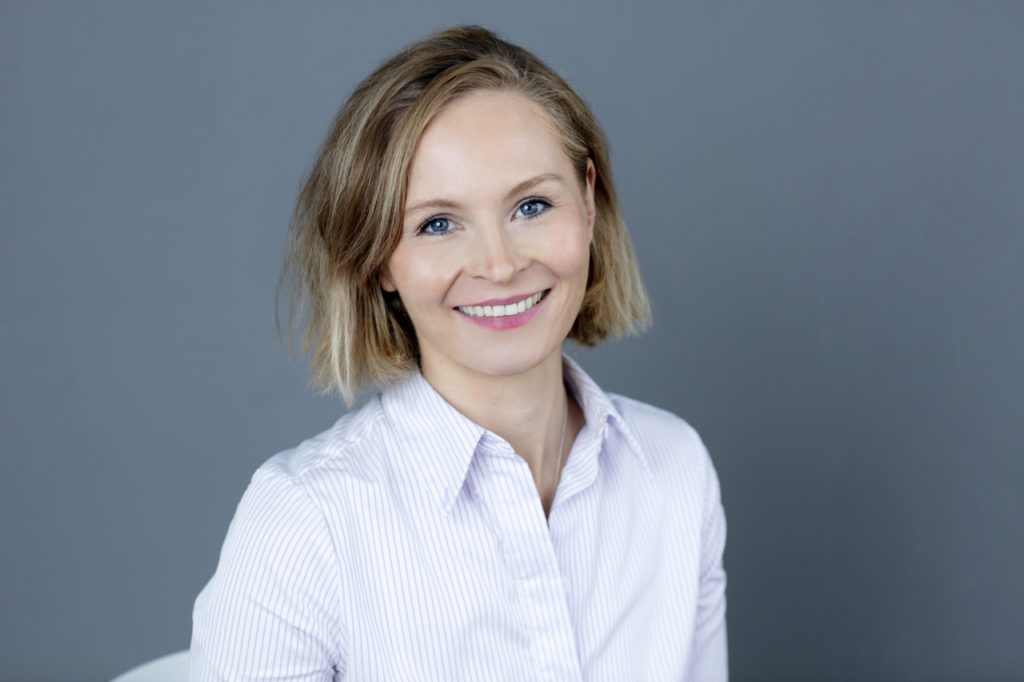 BLOG - Linkedin Portraits | Corporate Headshots & Corporate Photography
