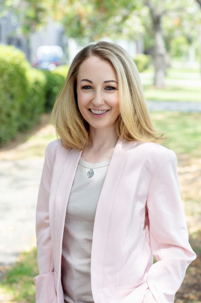 Professional Headshots for Health Coach, Hayley - Linkedin Portraits ...